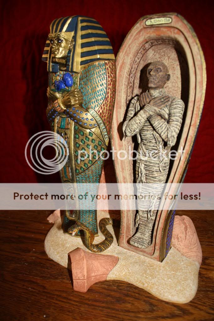 Hey! look what monster models I managed to finally paint volume 1